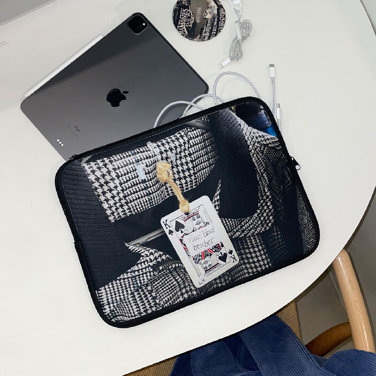 노트북 > 'Old is cool' Notebook/ ipad case 2 | 오늘의집 쇼핑
