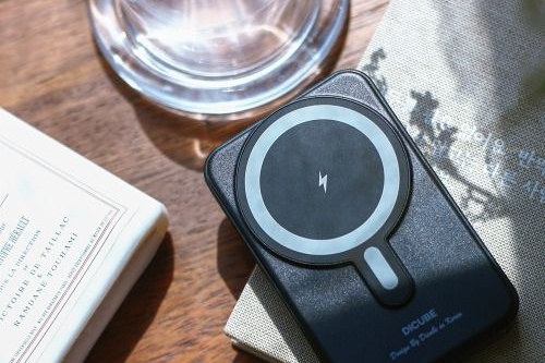 휴대폰액세서리 맥세이프 무선 보조배터리 초고속 충전 과열 방지 거치대 5000mah M 7 오늘의집 쇼핑