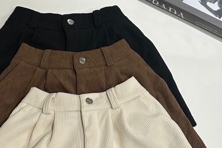 등산·아웃도어 여성 뒷밴딩 코듀로이 반바지 골덴 숏 팬츠 바지 3color 핀턱 포켓 4부 A라인 T76 오늘의집 쇼핑