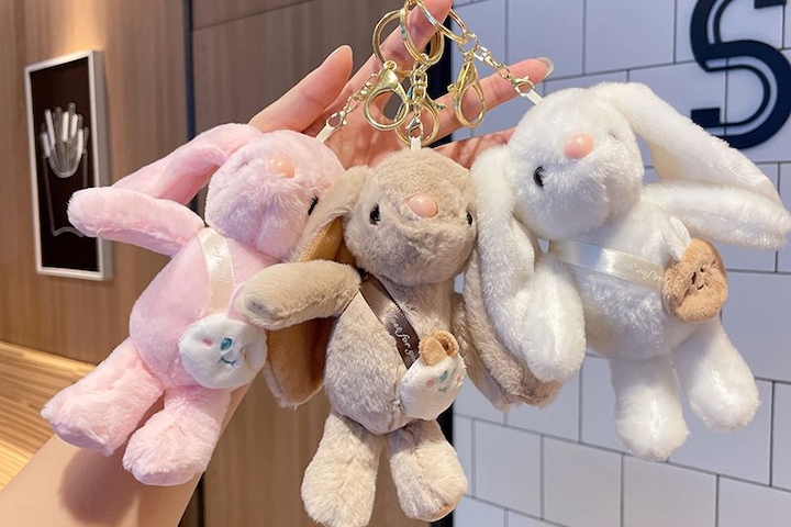기타디자인용품 귀여운 보들보들 토끼키링 키홀더 열쇠고리 15cm 오늘의집 쇼핑