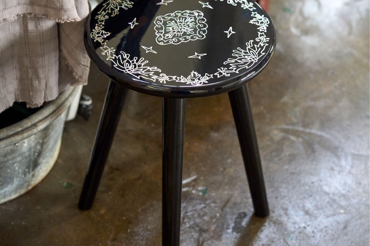 스툴·벤치 > Doodle Persian Jagae Stool B-type | 오늘의집 쇼핑