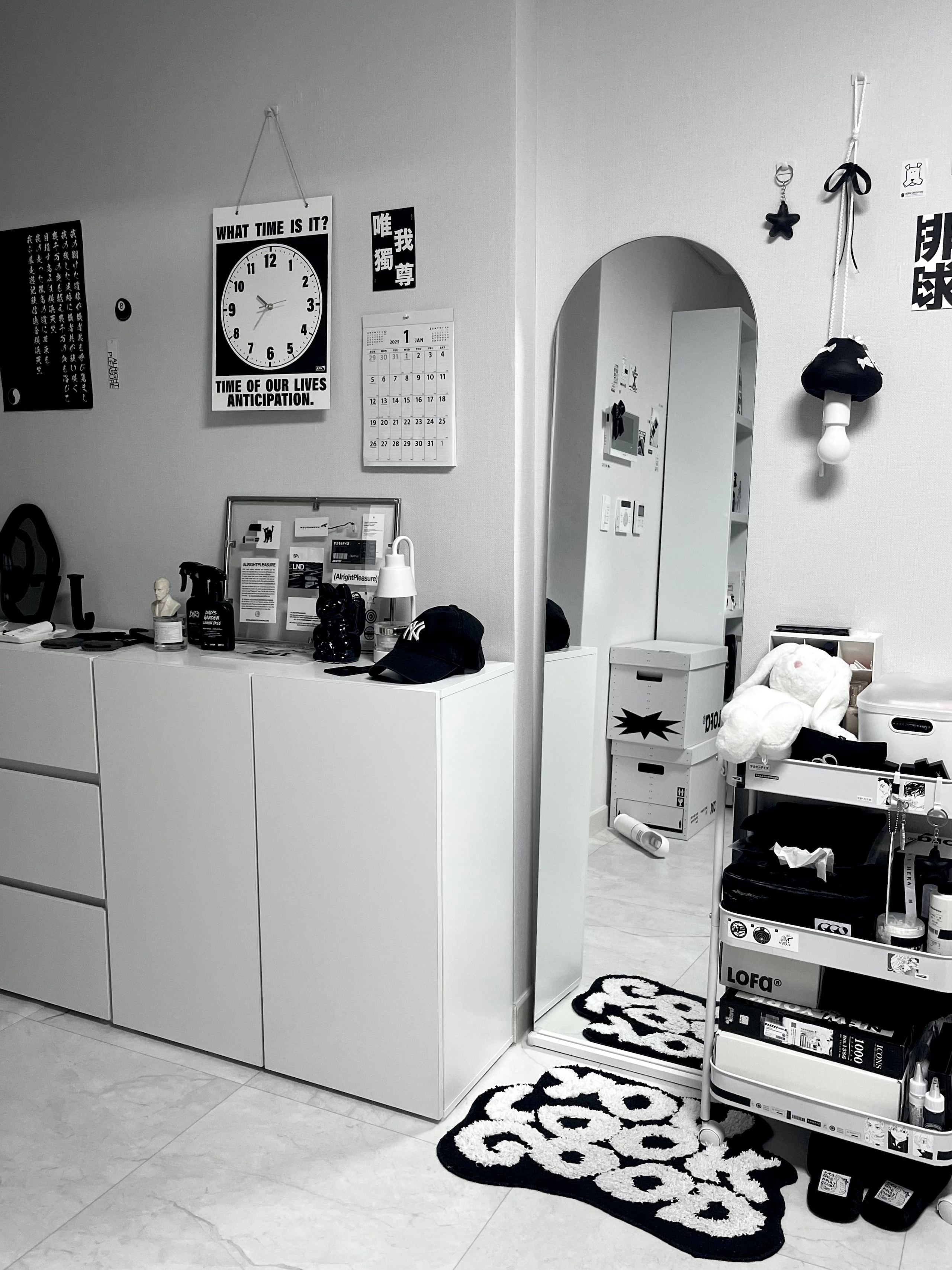 '모노 높은 수납장 800 E0목재 LPM 다용도 슬림 선반 수납장' 제품으로 꾸민 유저들의 스타일링샷 | 오늘의집 유저들의 집꾸미기