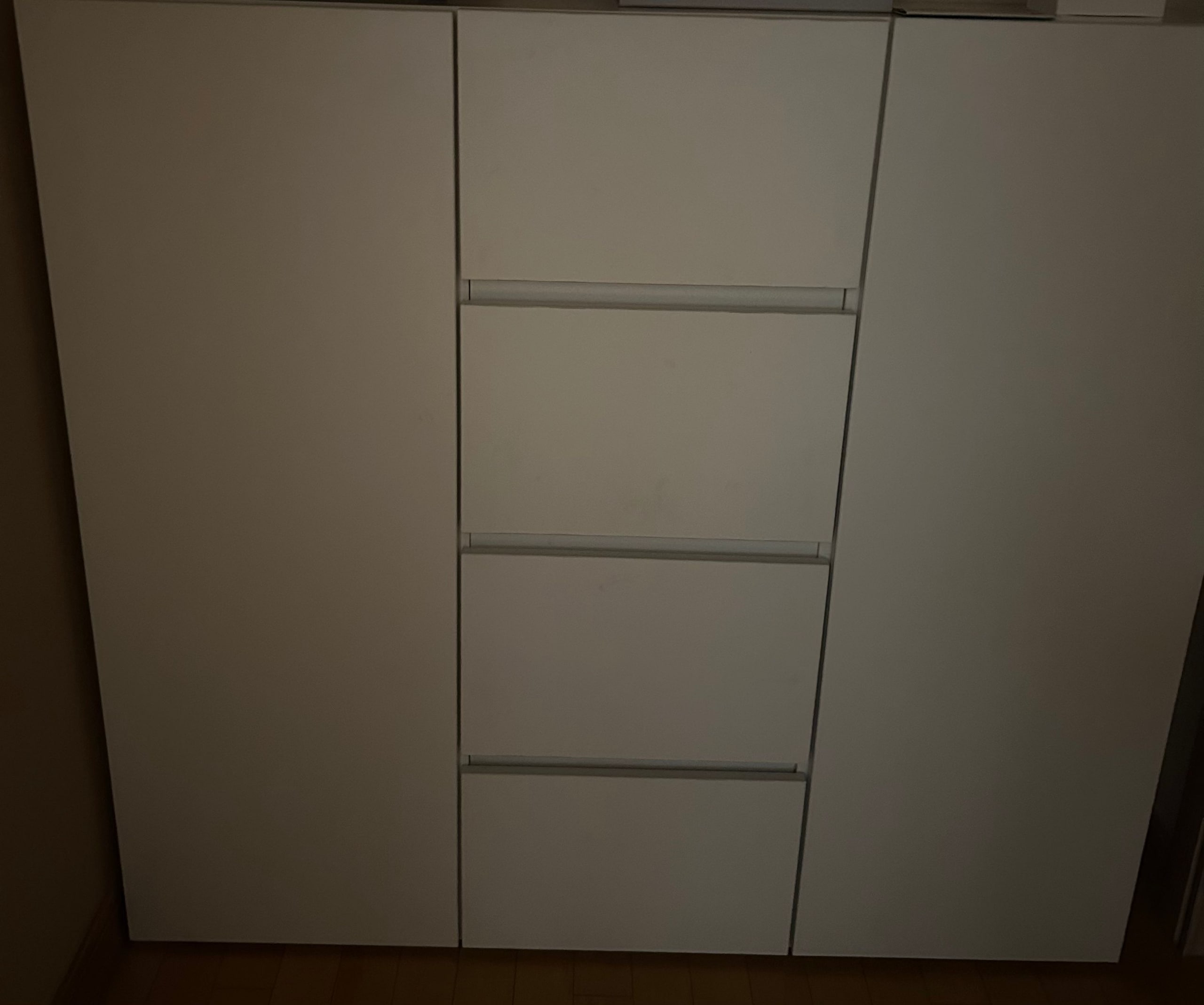 '쿠폰가 119900원 / 모노 더높은 4단 서랍수납장 1200 E0목재 LPM 슬림 서랍장' 제품으로 꾸민 유저들의 스타일링샷 | 오늘의집 유저들의 집꾸미기