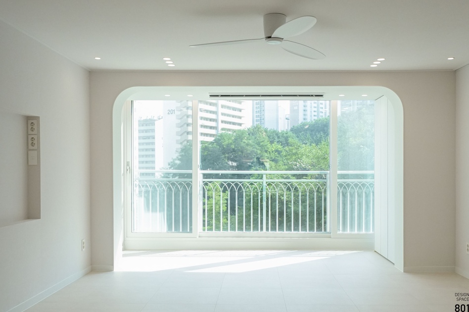 강북구 미아동 벽산라이브파크 아파트 40평 🏠 푸른 숲으로 색칠한 올화이트 인테리어 라이프스타일 슈퍼앱 오늘의집