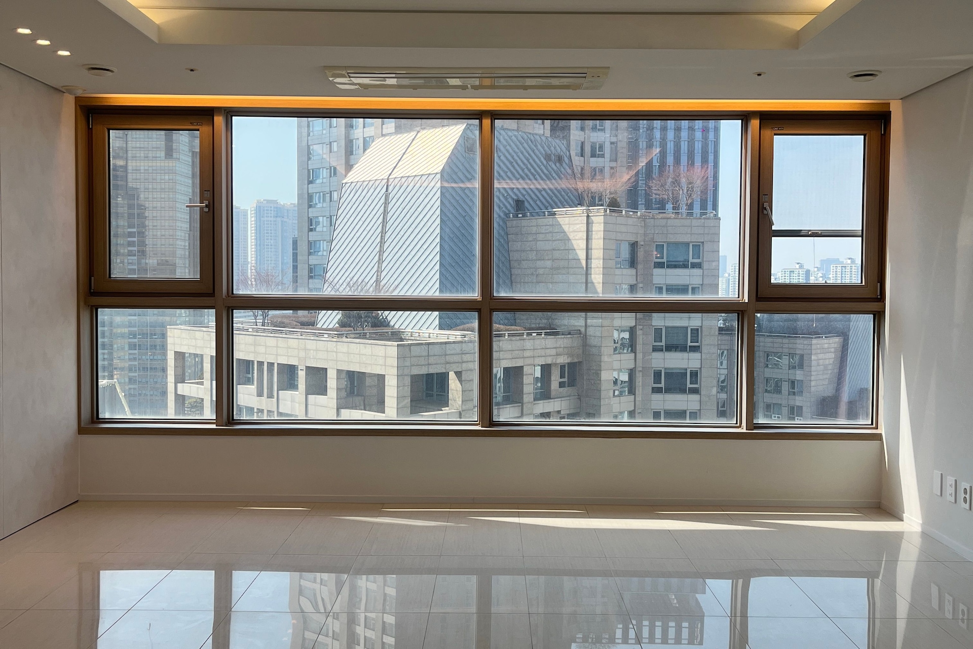 "모두 다 뜯어내지 않아도 괜찮습니다." |잠실 푸르지오 월드마크 45PY | 라이프스타일 슈퍼앱, 오늘의집