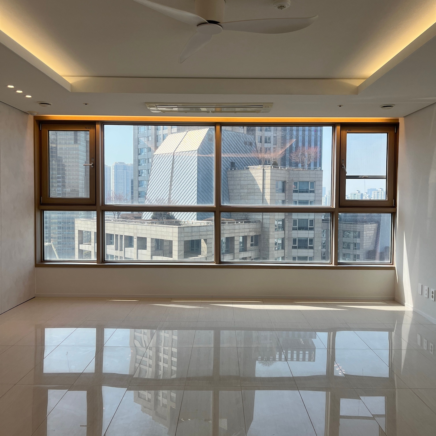 "모두 다 뜯어내지 않아도 괜찮습니다." |잠실 푸르지오 월드마크 45PY | 라이프스타일 슈퍼앱, 오늘의집