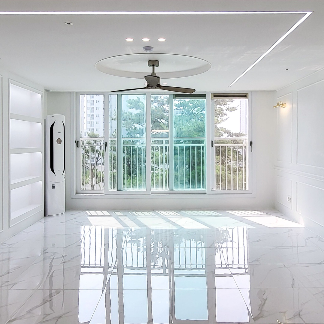 햇살을 품은 32PY의 화이트 무드 하우스 | 라이프스타일 슈퍼앱, 오늘의집