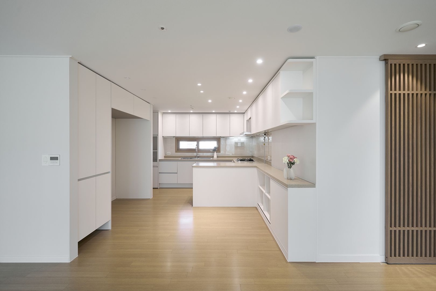 따뜻하지만 가볍고, 정갈하지만 지루하지 않게[경기도 김포시 풍무동 34py A-type] | 라이프스타일 슈퍼앱, 오늘의집