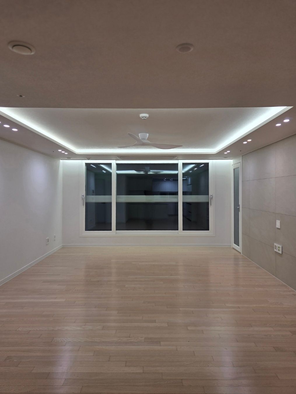 수지 성복역 롯데캐슬 골드타운 아파트 35py / 모던 클래식 무드 인테리어 | 라이프스타일 슈퍼앱, 오늘의집